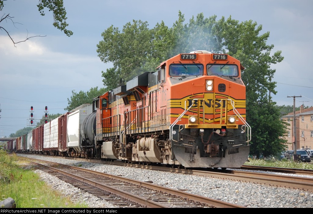 BNSF 7716